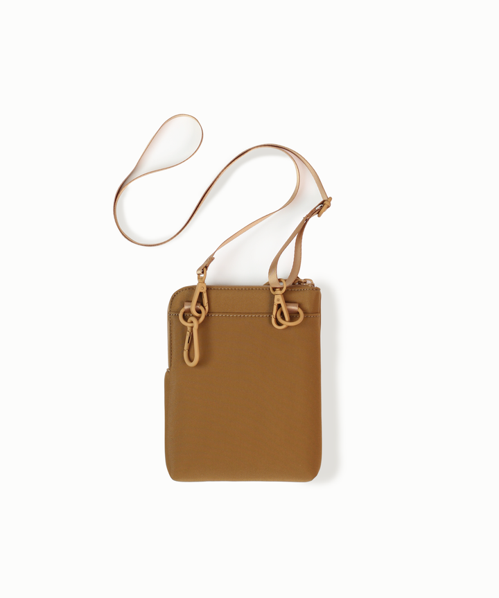 Golla Official Store | Carrying tech since 1995 🌐